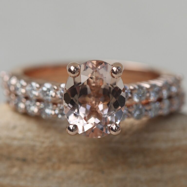 Oval Morganite Engagement Ring Set, 1.50 Carats with 10 White Diamonds ...